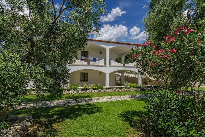 Residence Uliveto A 150 Mt Dal Mare In Puglia - Mattinata