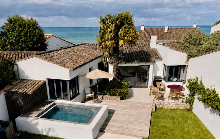 Clos Ysée 30m De La Mer Avec Piscine / Jacuzzi. - La Flotte