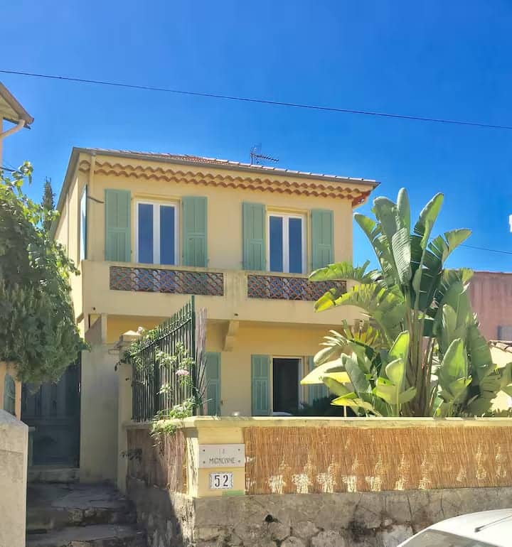Charming 2br Freestanding Villa With Sunny Terrace - Saint-Jean-Cap-Ferrat