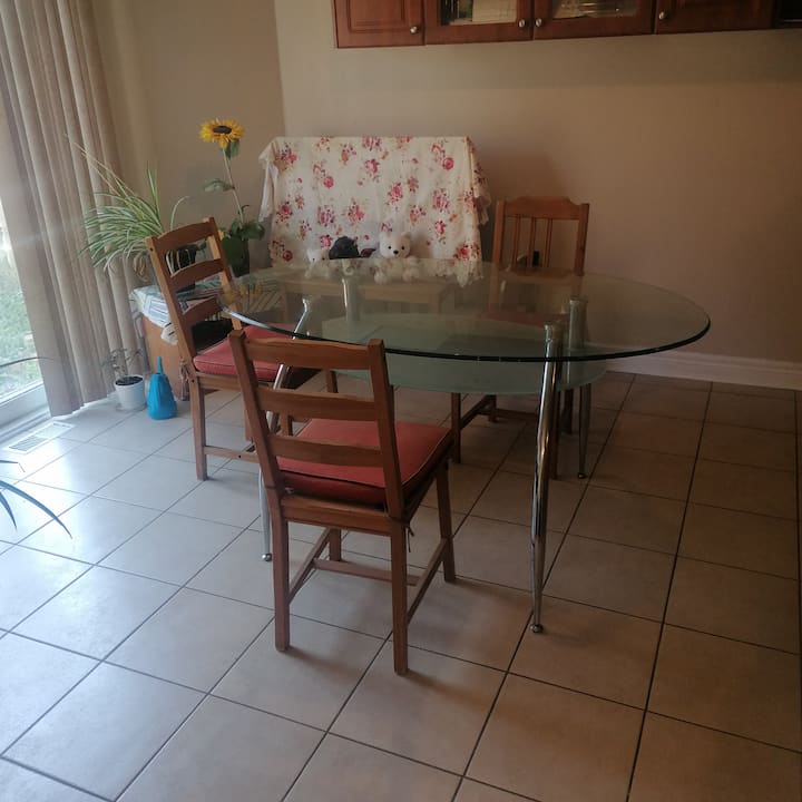 Master Room (With Private Bathroom) - Vaughan