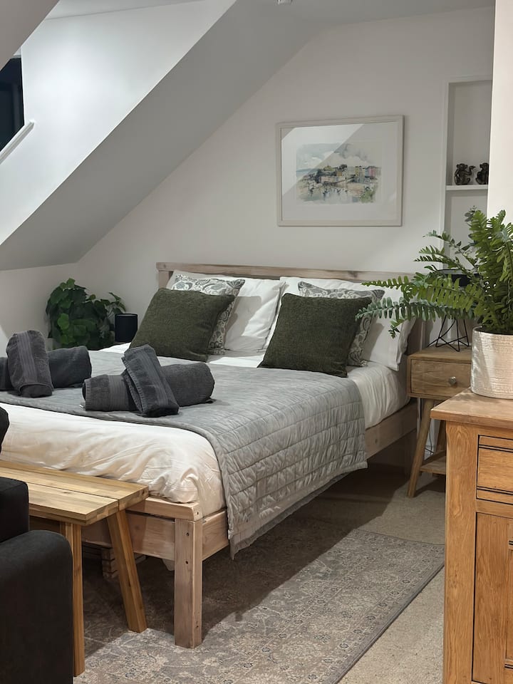 Cosy Studio Apartment Located In Tenby Town Walls - Tenby