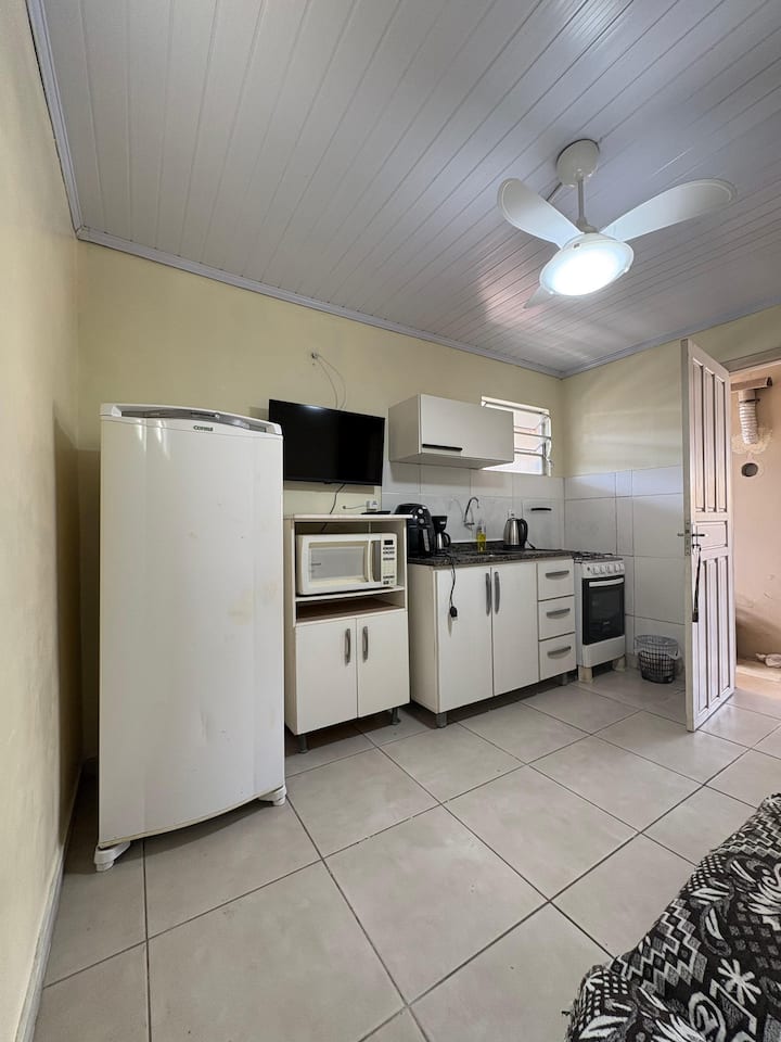 Espaço Individual A 350 Metros Da Praia Da Cal - Torres, Brasil