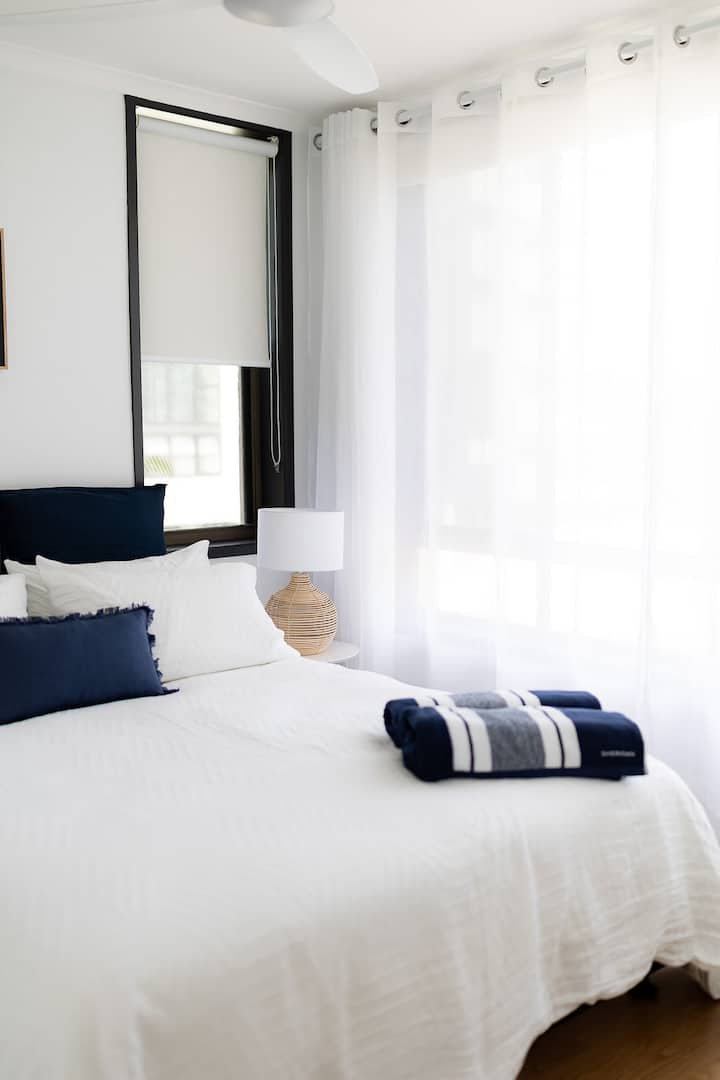 One Bedroom Apartment - Steps To Kirra Beach - Coolangatta