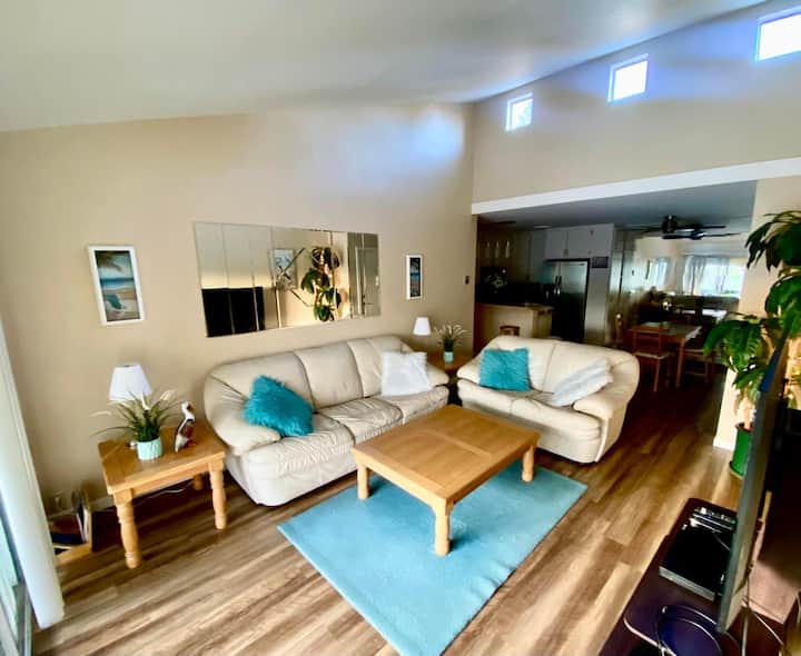 The Plaza Condominium Association - San Diego