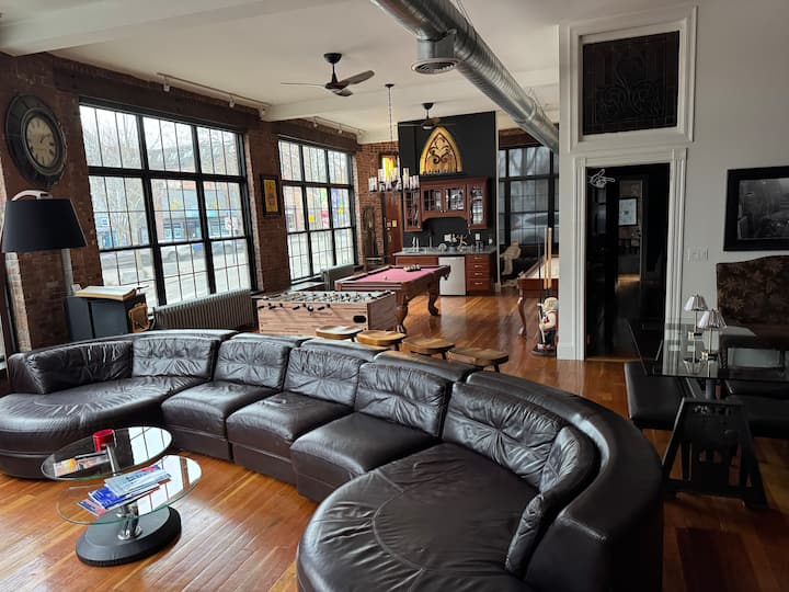 Chic Retreat - 1,932 Sq Ft -Walk To Everything - Newport, RI