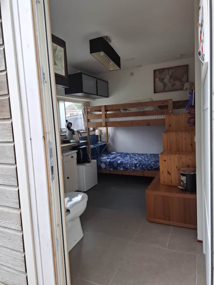 Private Place 30 Min Amsterdam Selfcheckin - Huizen