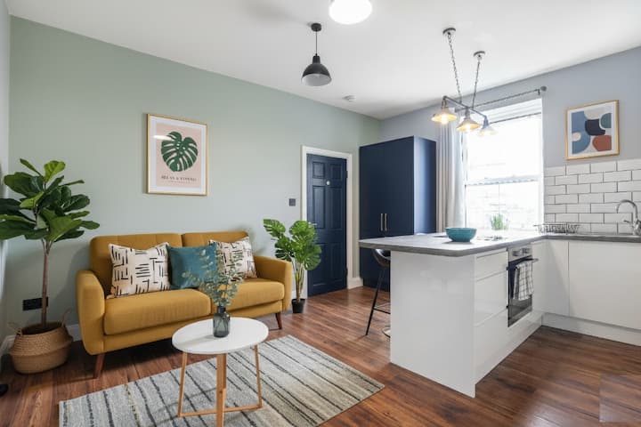 Free Parking - Central - Dunfermline - Sleeps 3 - Dunfermline