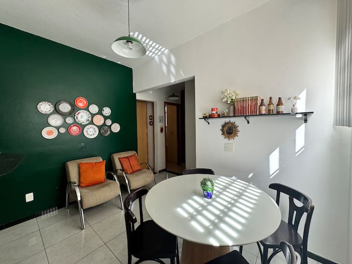 100m Da Puc•3 Qtos
• Comércio Próx.• Expominas - Belo Horizonte