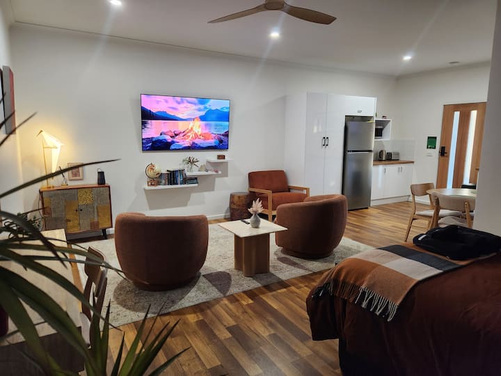 Jamieson, The Complete Retreat! - Echuca