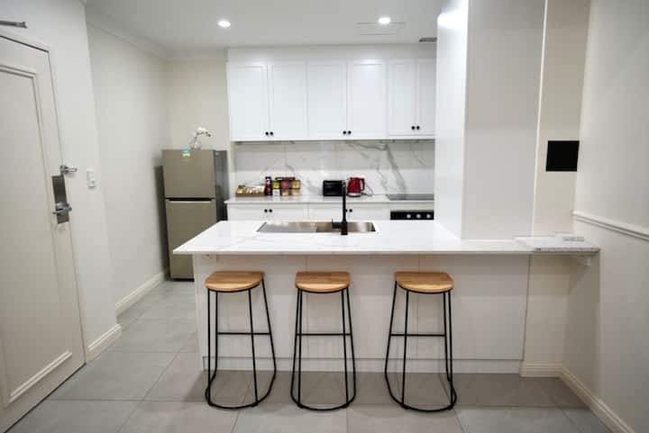 Spacious, Central, Adelaide Cbd, Privacy - Adelaide