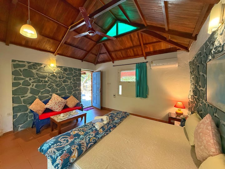 Bali Cottage | Pool - Fast Wifi - Nature Retreat - Lonavla