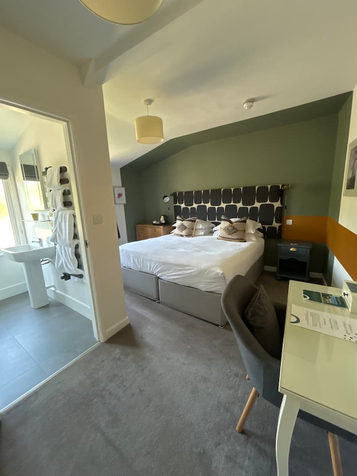 Modern Village Bed & Breakfast, Chillington House - Torcross