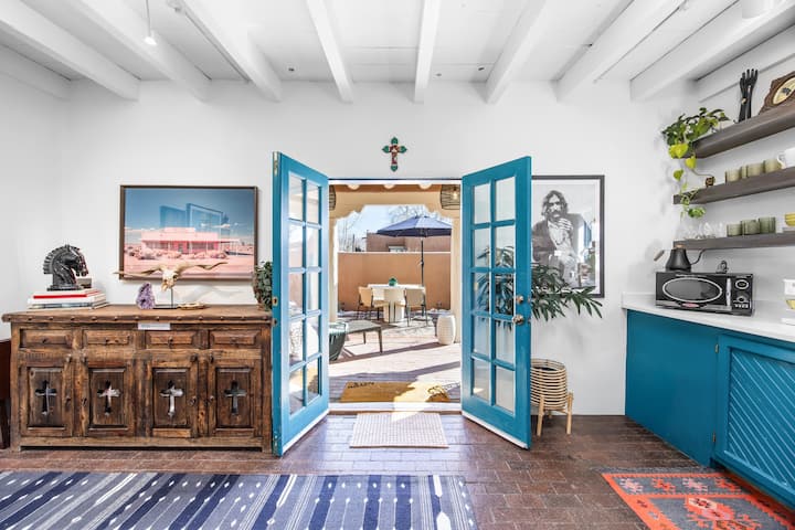 Downtown 100 Year Old Adobe - Walk Plaza/ Railyard - Santa Fe, NM