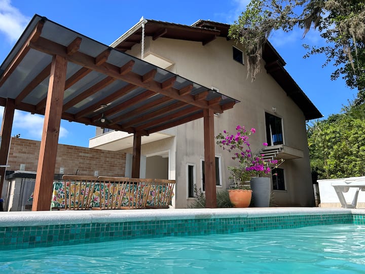 Casa Interpraias- Balneário Camboriú Com Piscina - Itapema