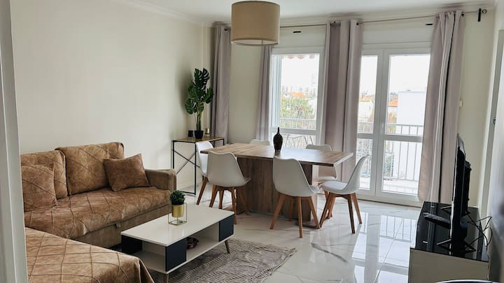 Grand T4 85m² – 3 Chambres + 2 Parkings Gratuits - Saint-Priest