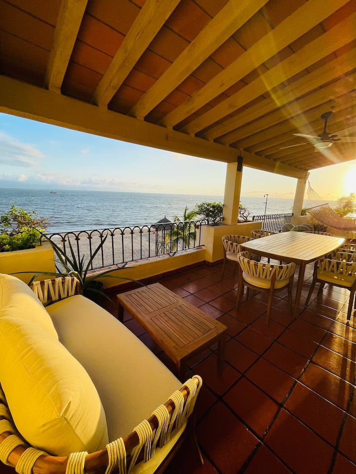 Ocean View & Beachfront Suite - Vista Al Mar - Puerto Vallarta