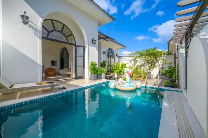 New Spacious 3br Villa With Private Pool & Parking - Đà Nẵng