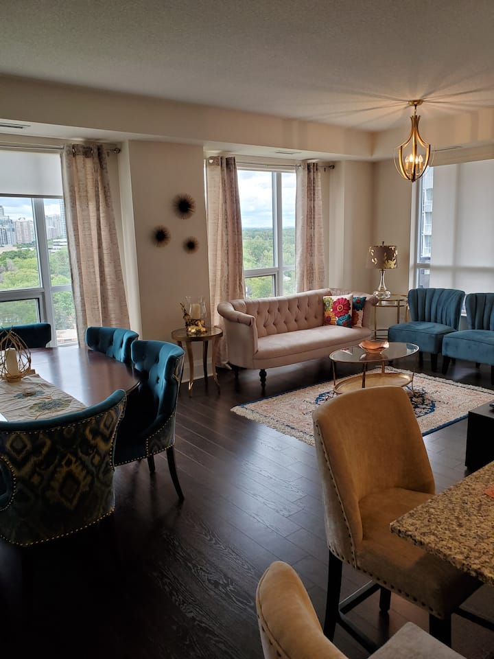 2 Bedroom Luxury Condo Avonshire Wifi Free Parking - Toronto