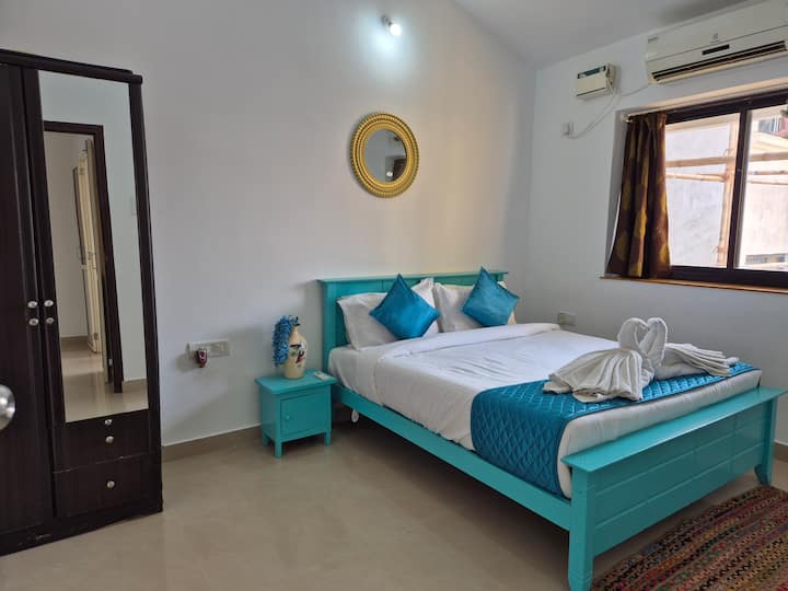 King's Suites - Beautiful 2bhk, Pool, Parking,wifi - Goa