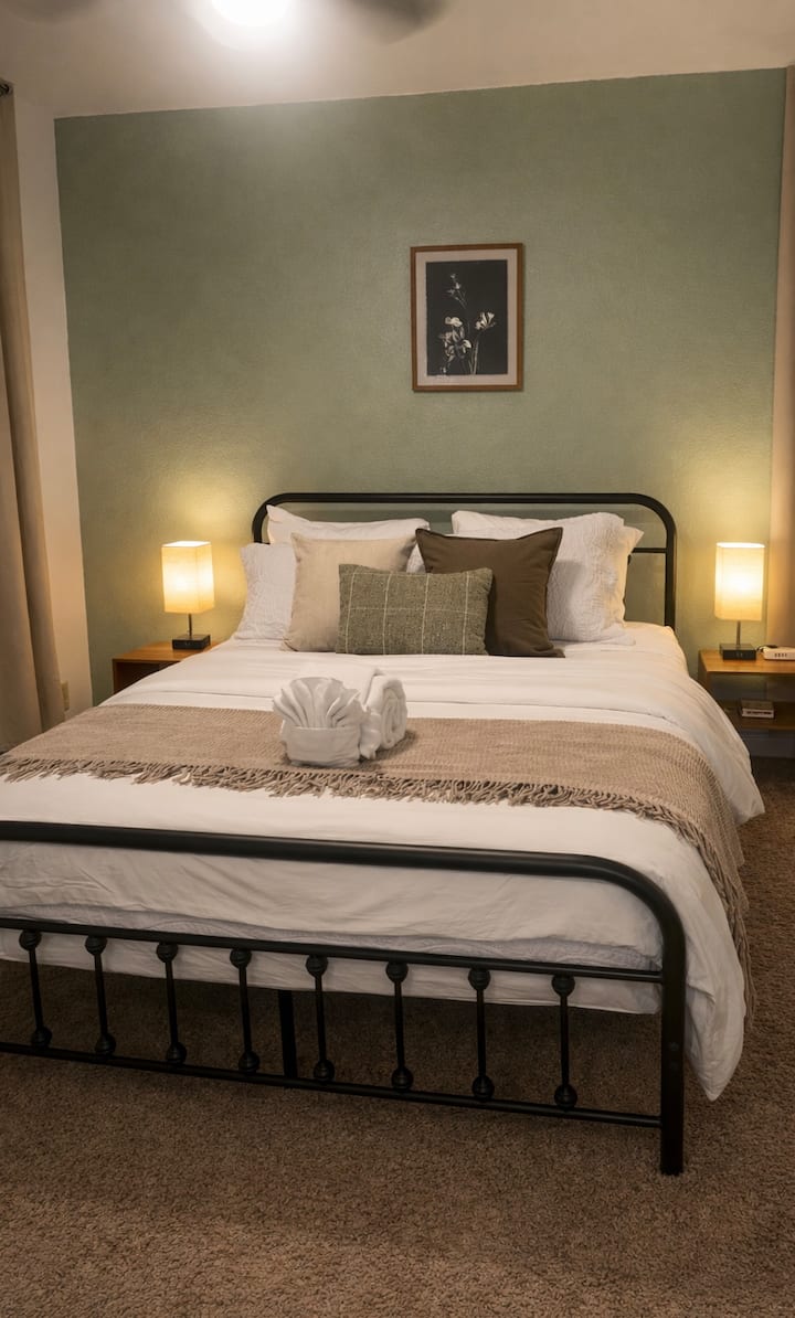 5 Min From Airport | Alaska Aurora Haven - Anchorage, AK