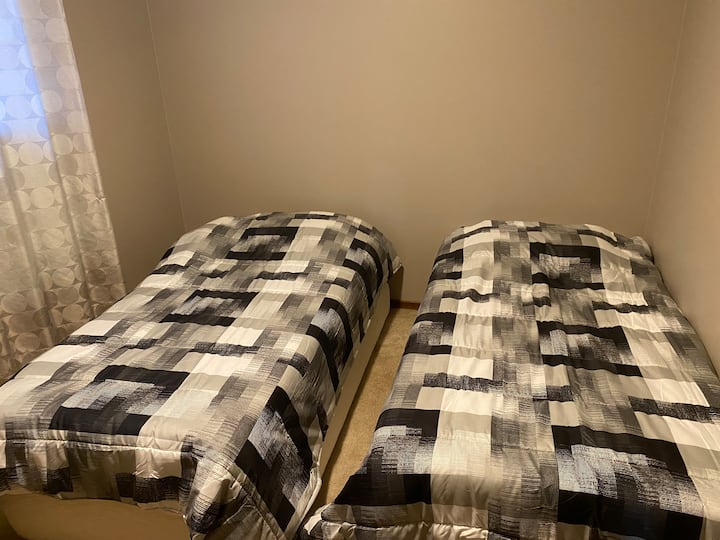 Room In Crestview On The Creek - ウィニペグ