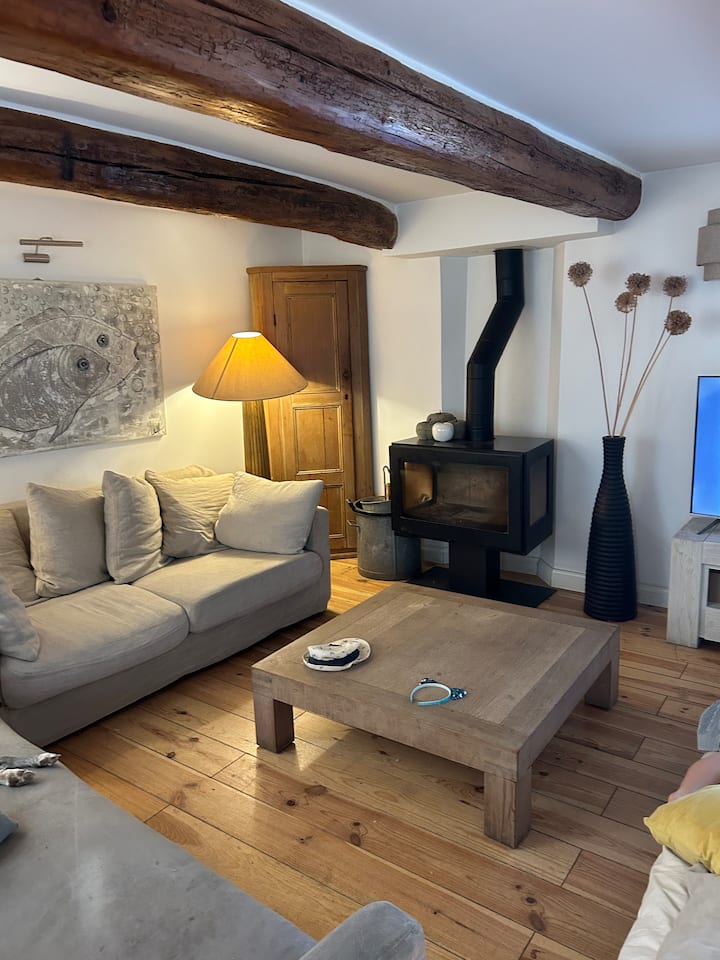 Jolie Chambre Dans Maison En Pierre - Carqueiranne