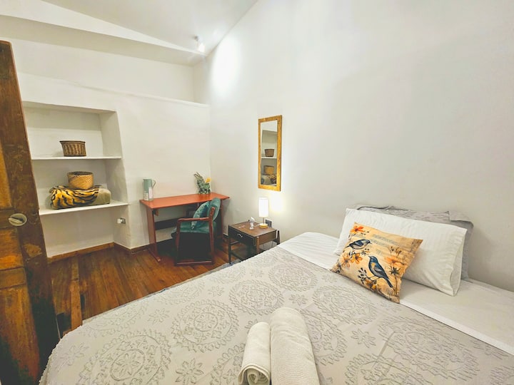 Nice Room In Candelaria's Traditional Neighborhood - Bogotá