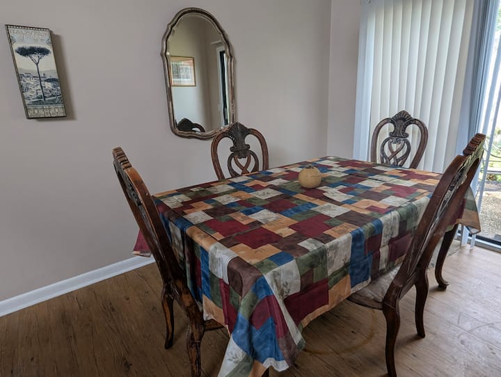 Great Location! Unique Decor! - Statesboro, GA