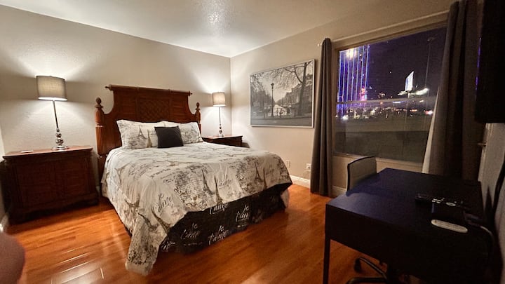 2 Bed 2 Bath Near Strip, Rio, Palm& Gold Coast - Las Vegas