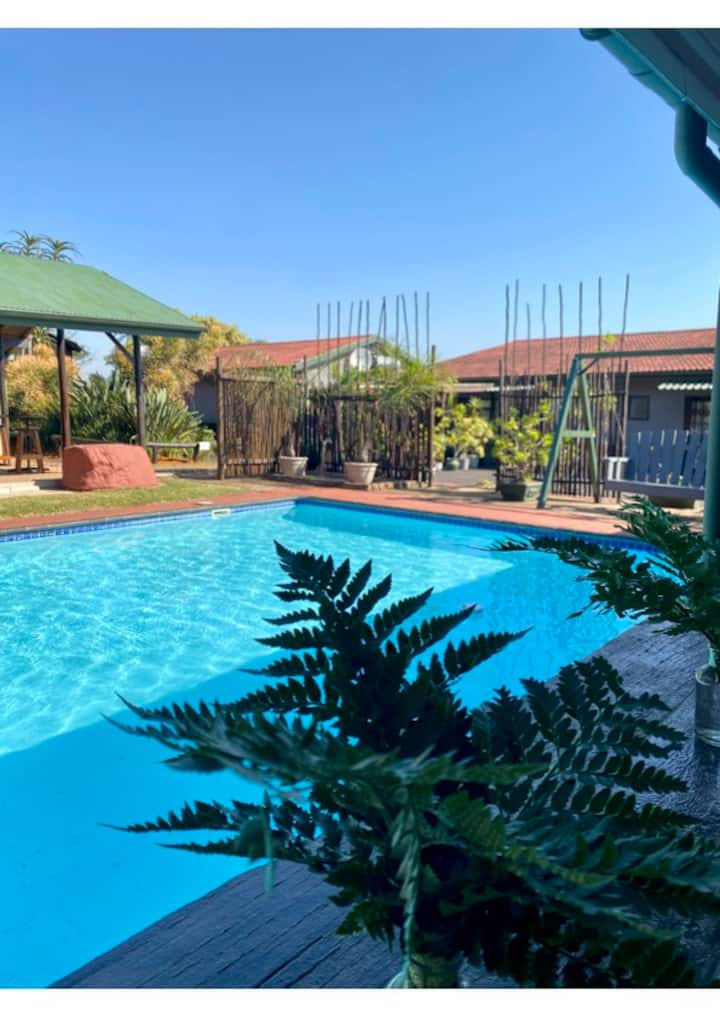 4-bedroom, 8x Sleeper House @ Pleasant Waters. - Durban
