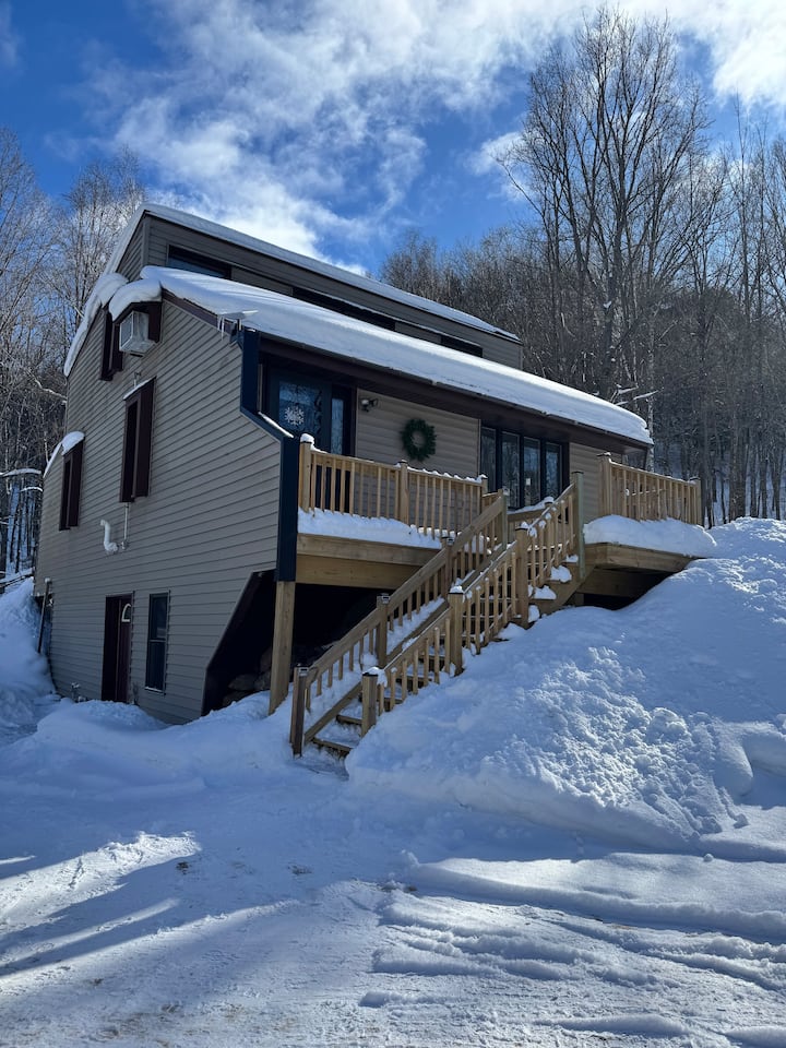 Bluff's Edge Secluded Retreat|atv, Snowmobile,sled - Ironwood, MI