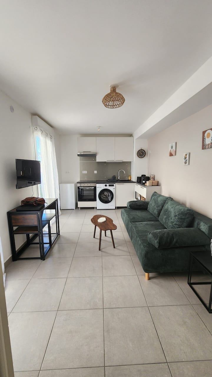 Studio Neuf à 5 Minutes De La Gare - Montpellier