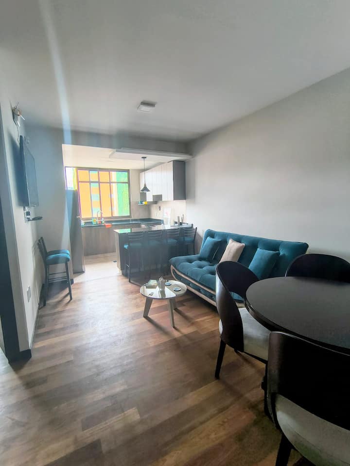 Céntrico Departamento Con Vista Panorámica. - La Paz