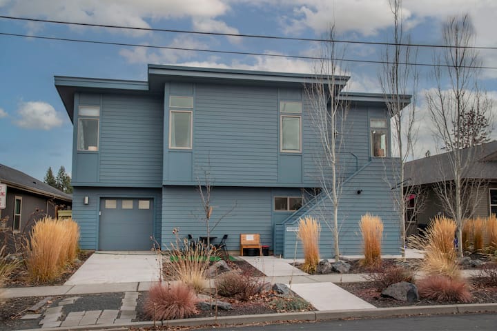 Cozy Detached Townhouse Close To Old Mill - Bend, OR