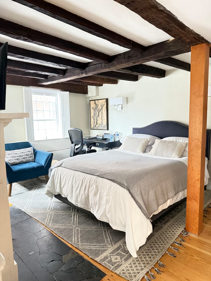 “Simeon’s House” Walk To Restaurants, Brown & Risd - Providence, RI