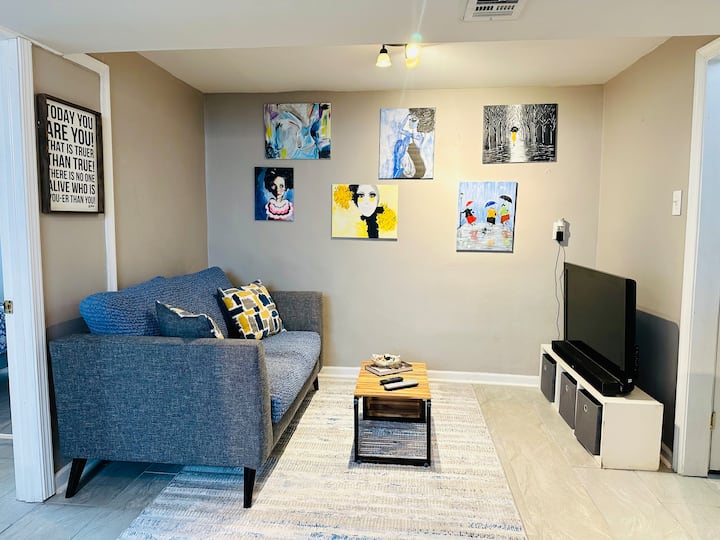 Entire Apartment, 1 Bedroom & Private Entrance. - Philadelphia
