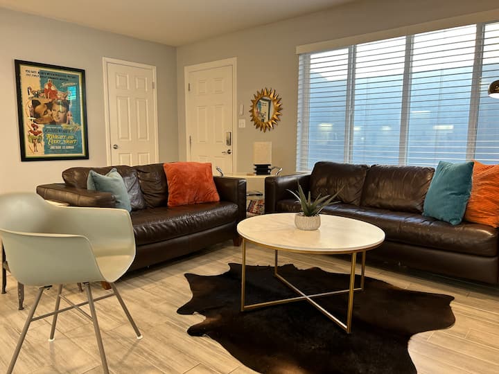 The Hollywood~tempe 2br Home Near Air/asu~king Bed - Tempe, AZ