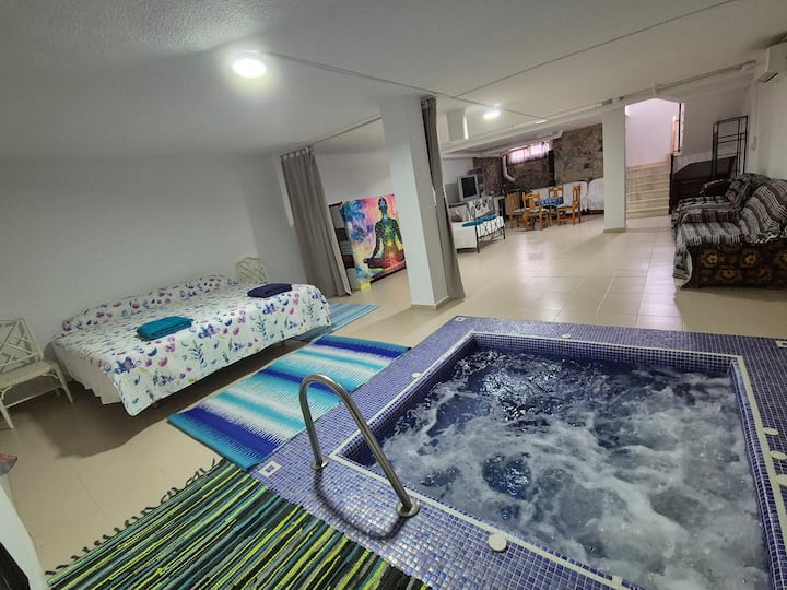 Chalet Con Piscina Y Jacuzzi Privad@ - Alicante