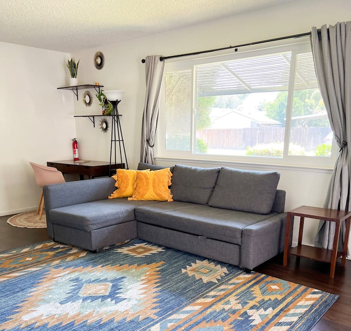 2 Bedroom Home By Fresno Airport - Fresno, CA
