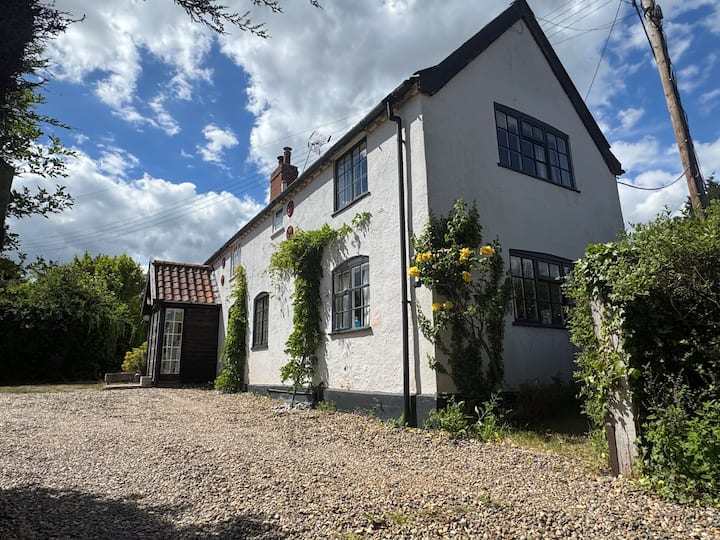 Westleton - Beautiful Cottage In Village Centre - Dunwich