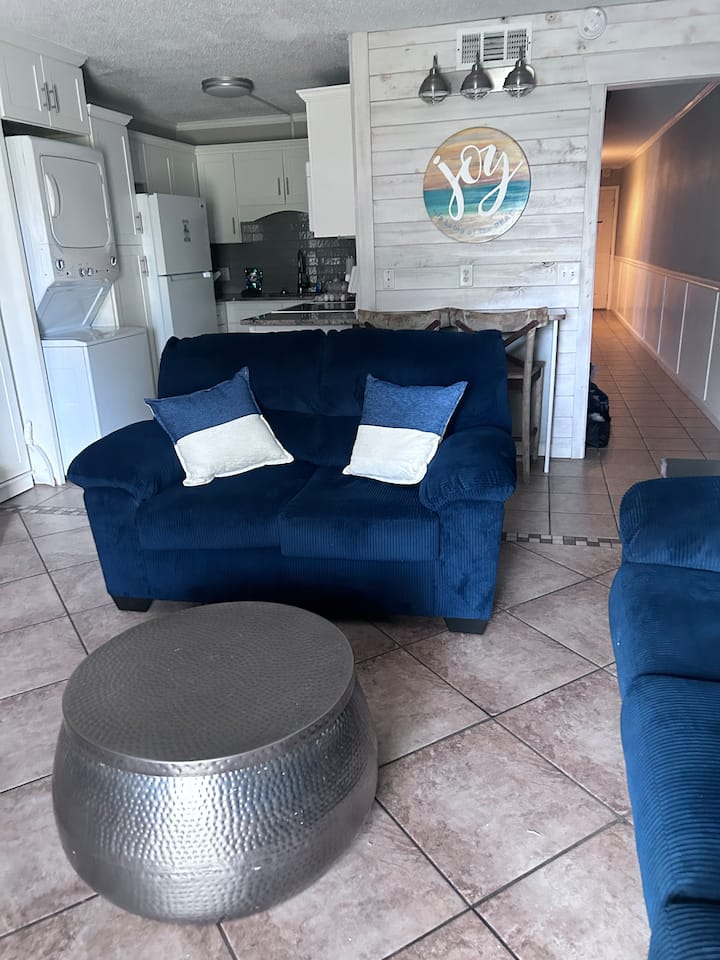 The Summit Beachfront Getaway 128
Next To Tootsies - Panama City Beach, FL