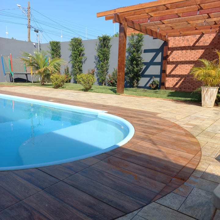Studio C/, Piscina, Wifi, Garagem, Prox Aeroporto. - Campo Grande