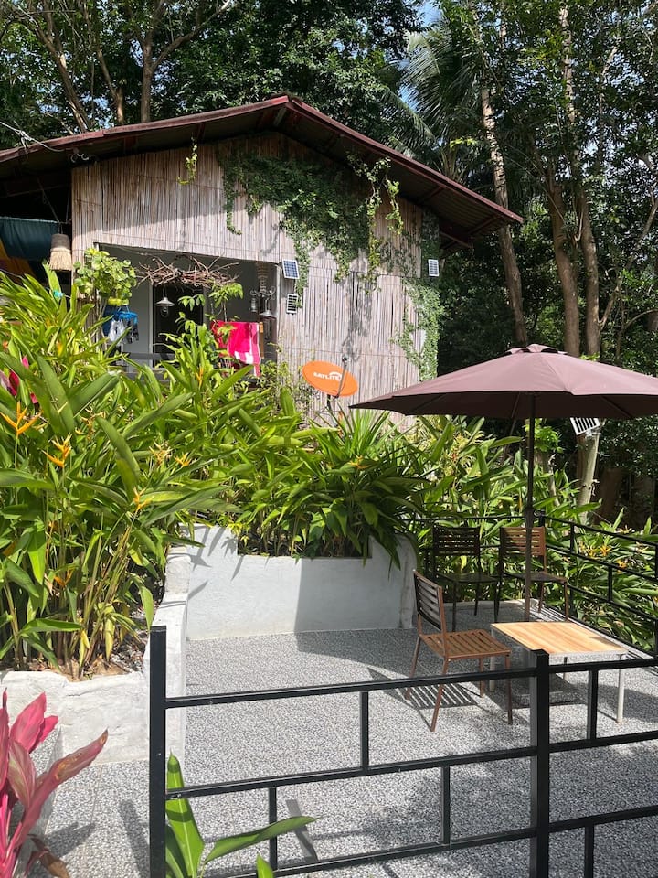 Studio Apartment With View Over Palm Groves - Puerto Galera