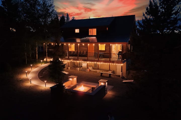 Renovated Log Cabin, Hot Tub, 25 Mins To Yellowstone - Island Park, ID