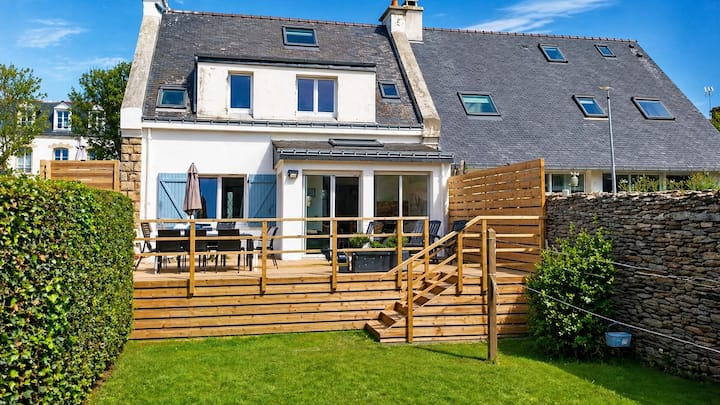 Véranda Et Terrasse Lumineuses Dans Le Village - Quiberon