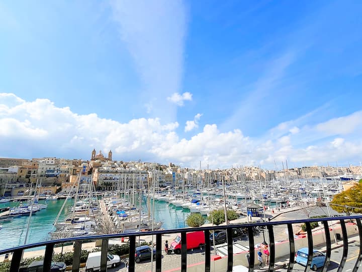 Vittoriosa Seafront Highly Furnished Apartment Fl4 - Malta International Airport (MLA)