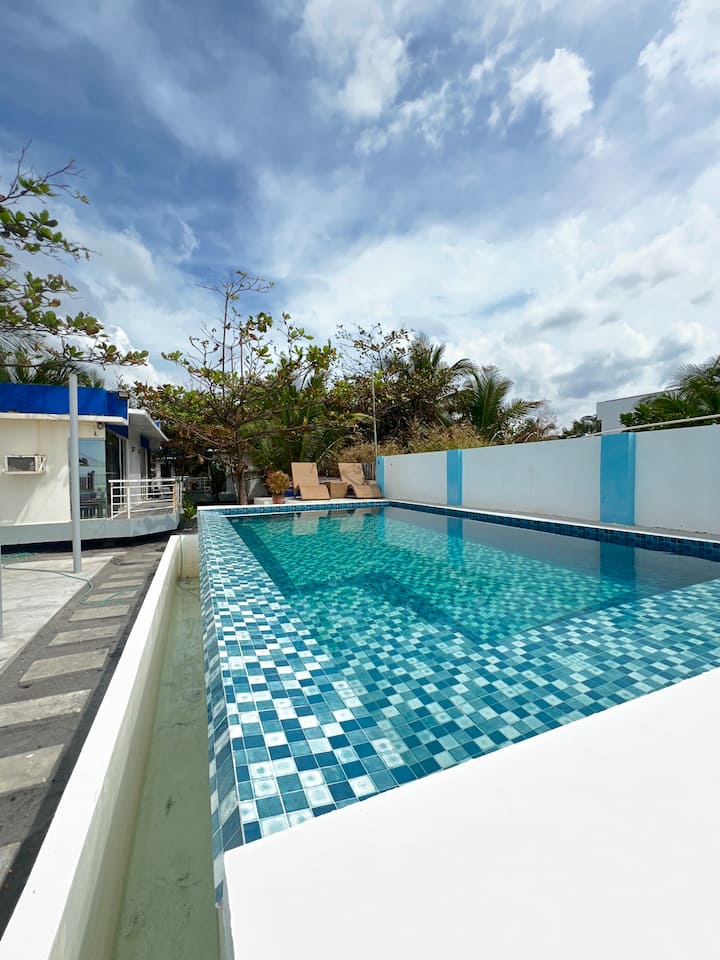 Beachfront Rooms In Morong!! - Morong