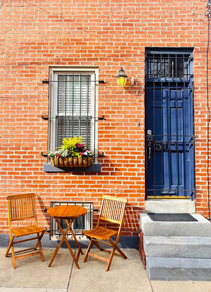 Queen's Star:  Renovated Historic Philly Trinity - Philadelphia, PA