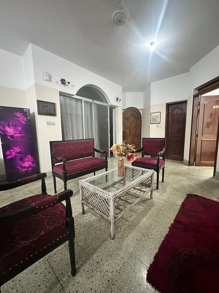 Lovely, Safe, Cozy Room Near Shyamoli Square - Dhaka