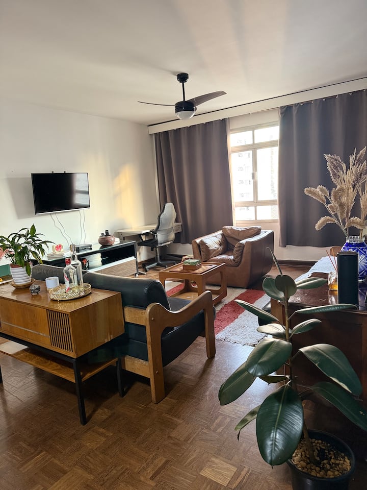 Amplo Apto 3 Dormitórios Em Moema Passaros - São Paulo